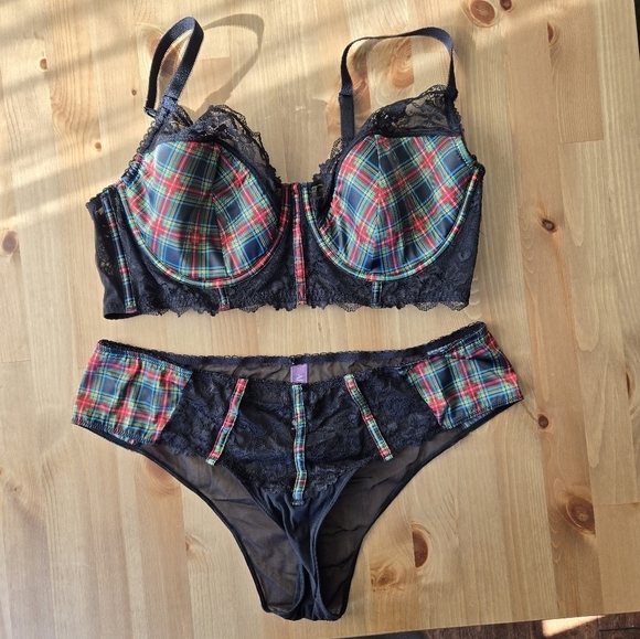 Adore Me | Intimates & Sleepwear | Adore Me X Womens Svana Contour Plus ...
